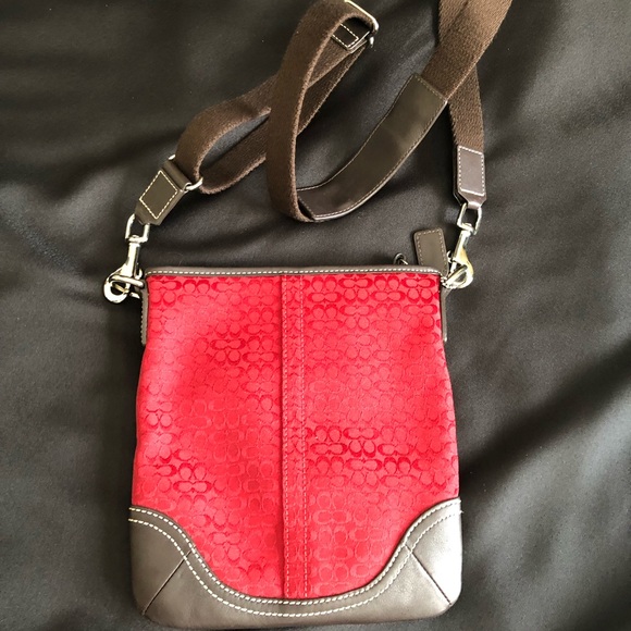 Coach | Bags | Coach Signature Jacquard Crossbody Swingpack Purse ...